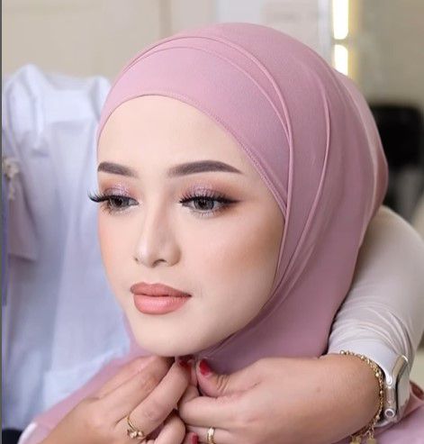 Tutorial Hijab Pengantin ala Turki, Style Berlapis Anggun