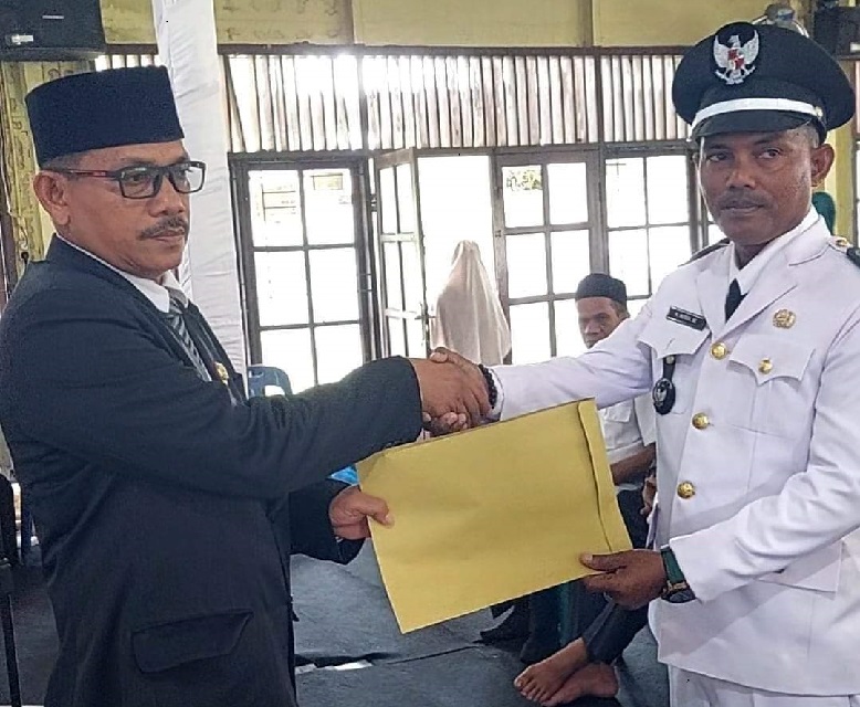 Muhammad Husen Resmi Jabat Keuchik Cot Teube