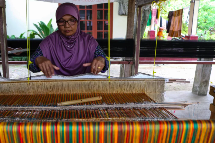 Songket Putri Lindung Bulang Khas Tamiang, Warisan Budaya yang Menjadi ...