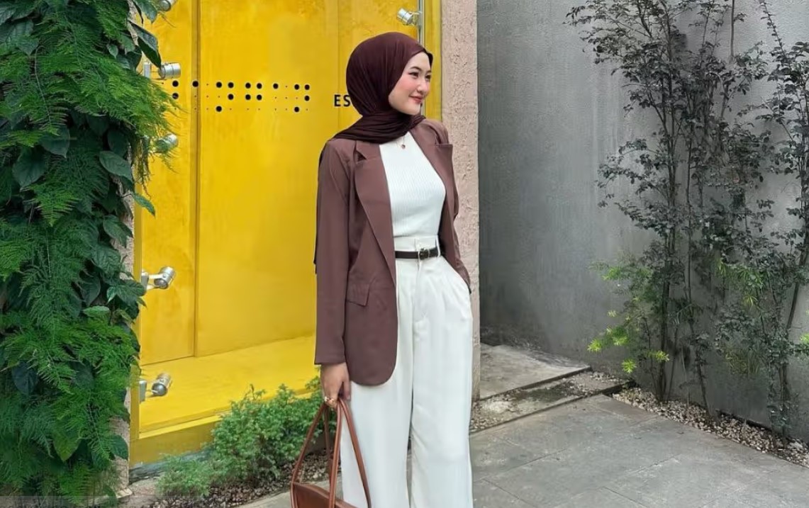 Tips Padu Padan Outfit Trendi yang Effortless dari Influencer Hijab