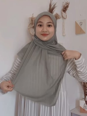 Tutorial Hijab Segi Empat Simple Dan Modis 4 Tutorial Hijab Pashmina